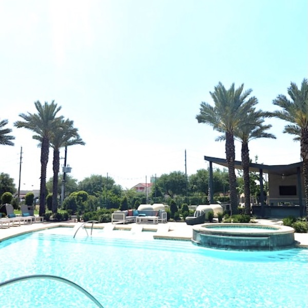 Pet-friendly apartments for rent in Katy, TX | Encore Motif